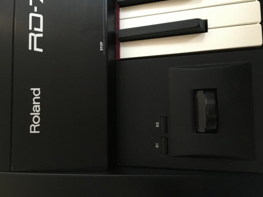 Roland RD-700GX elpiano med vægtede tangenter inivery-feel. incl ...