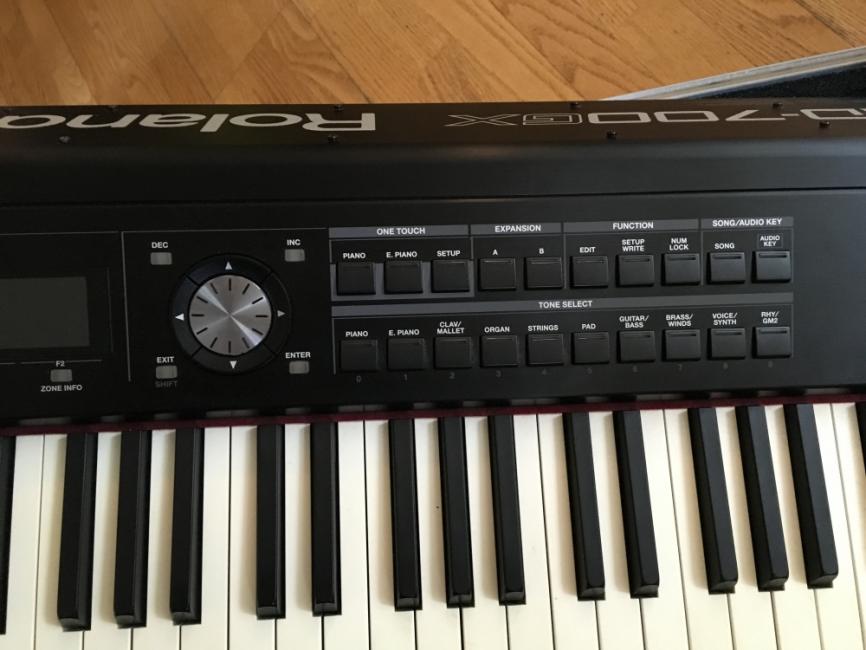 Roland RD-700GX elpiano med vægtede tangenter inivery-feel. incl ...