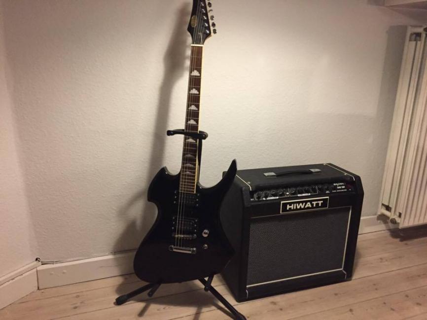 Stagg G2 H300-GBK Elektrisk Guitar - Elektriske guitarer - soundtrade