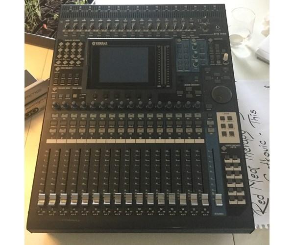 Yamaha DM1000 digital mixer - PA & Mixere - soundtrade