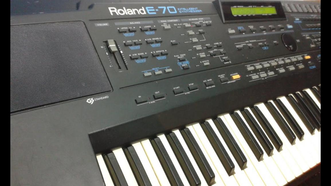 Roland E70 med SD MSL-15 - Keyboards - soundtrade